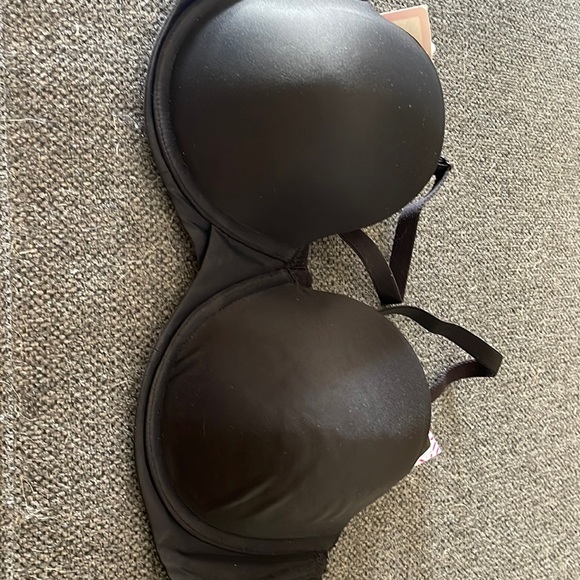 Intimates & Sleepwear | New Black 38c Maidenform Push Up Bra | Poshmark